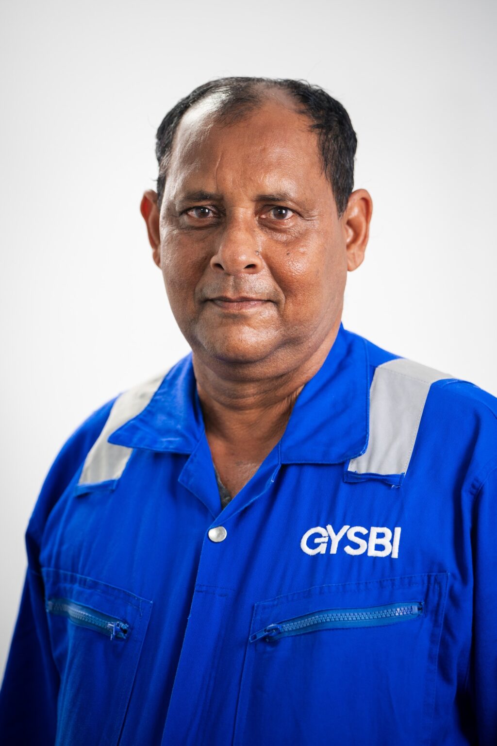 GYSBI Commends Long-Serving Staff at Award Ceremony – GYSBI